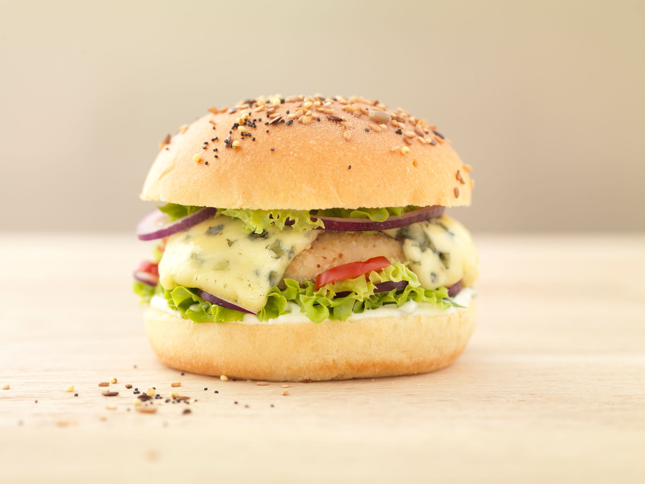 Burger de Poulet Pané au Bleu Fondant | Recette Eurial FSI