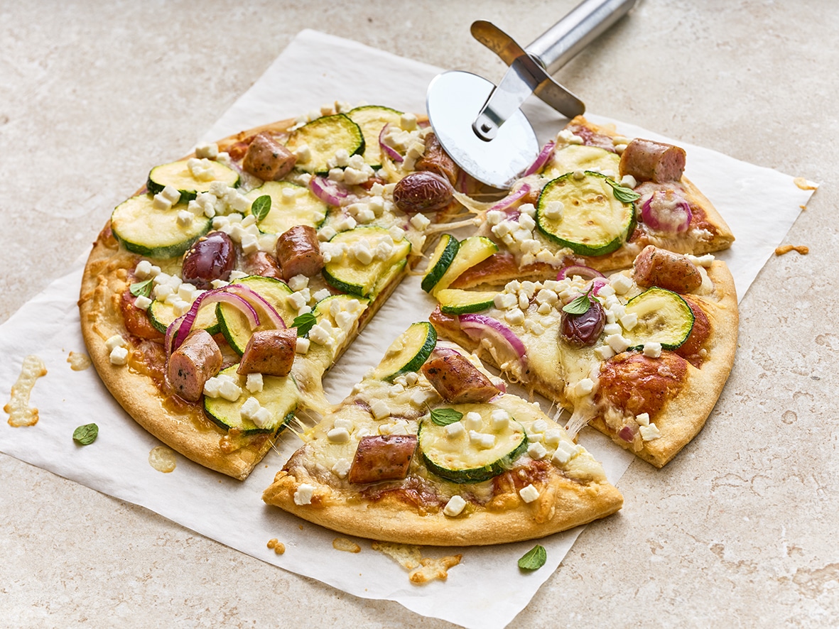 Pizza au Crumble de Chèvre, Saucisses aux herbes et Courgettes - Eurial ...